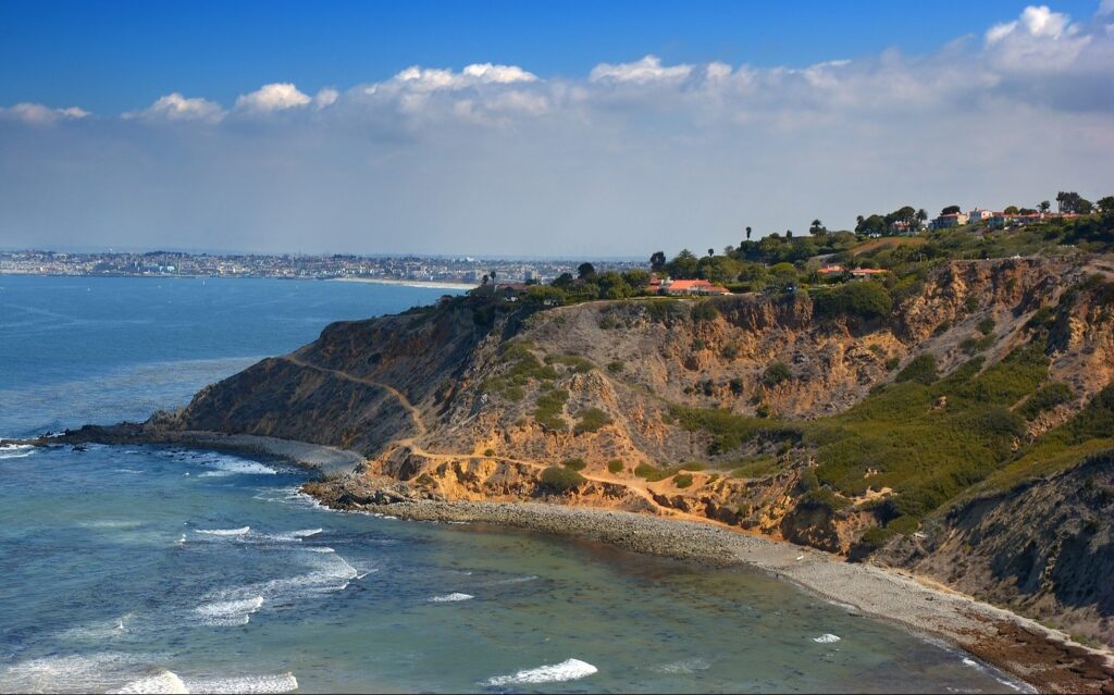 The 10 Most Stunning Ocean View Hikes To Take in LA - The LA Girl